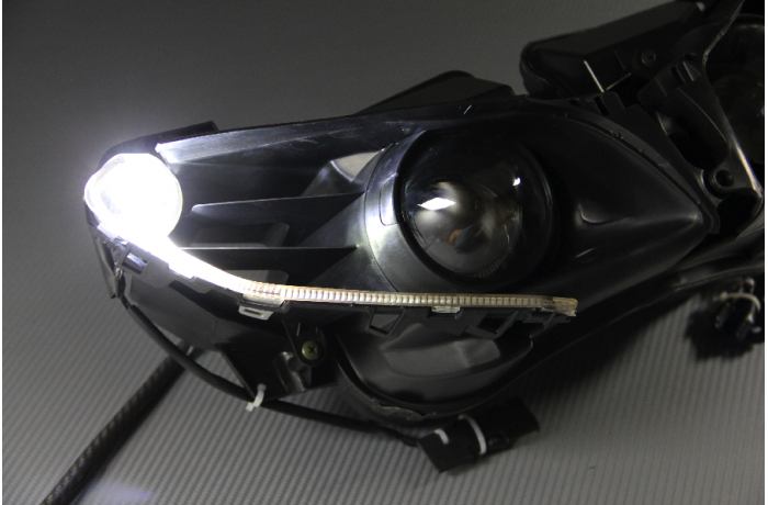 Front headlight YAMAHA YZF R1 CROSSPLANE 2012 - 2014