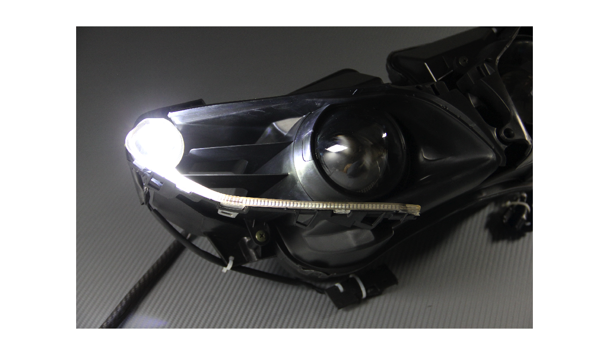 Front headlight YAMAHA YZF R1 CROSSPLANE 2012 - 2014