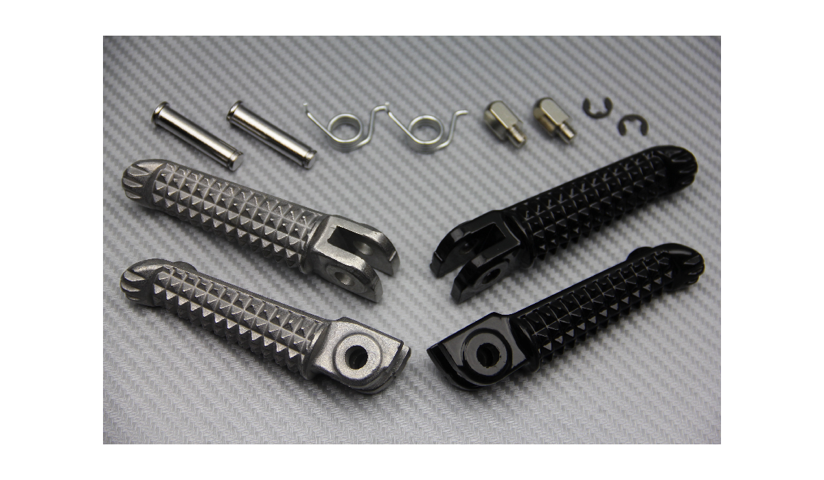 Pair of Front Footpegs for all YAMAHA YZF-R1 and YZF-R6