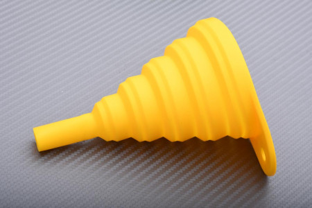 Foldable rubber funnel in various colors