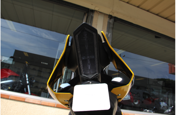 LED Taillight with Integrated turn signals YAMAHA YZF R7 2021 - 2023