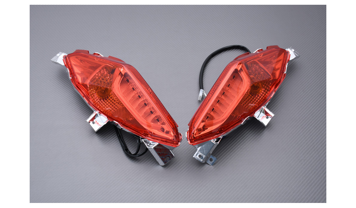 LED Taillight with Integrated turn signals YAMAHA XMAX 125 / 250 / 300 ...