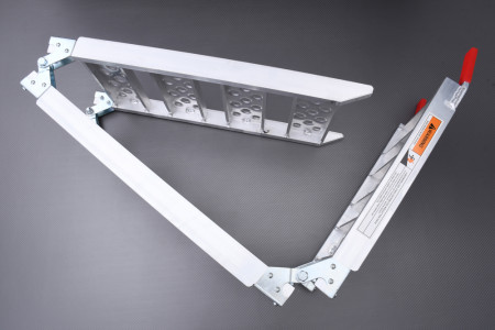 Foldable 3-part loading ramp for motorbikes / scooters