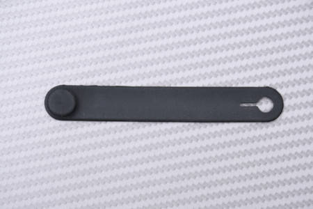 Universal rubber clamp. Clippable and reusable model.