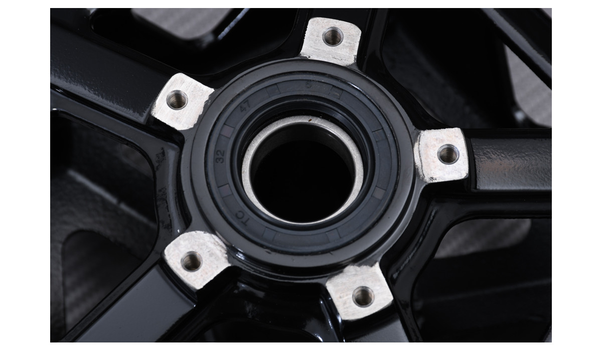 Front wheel rim BMW S1000RR K67 2019 - 2024