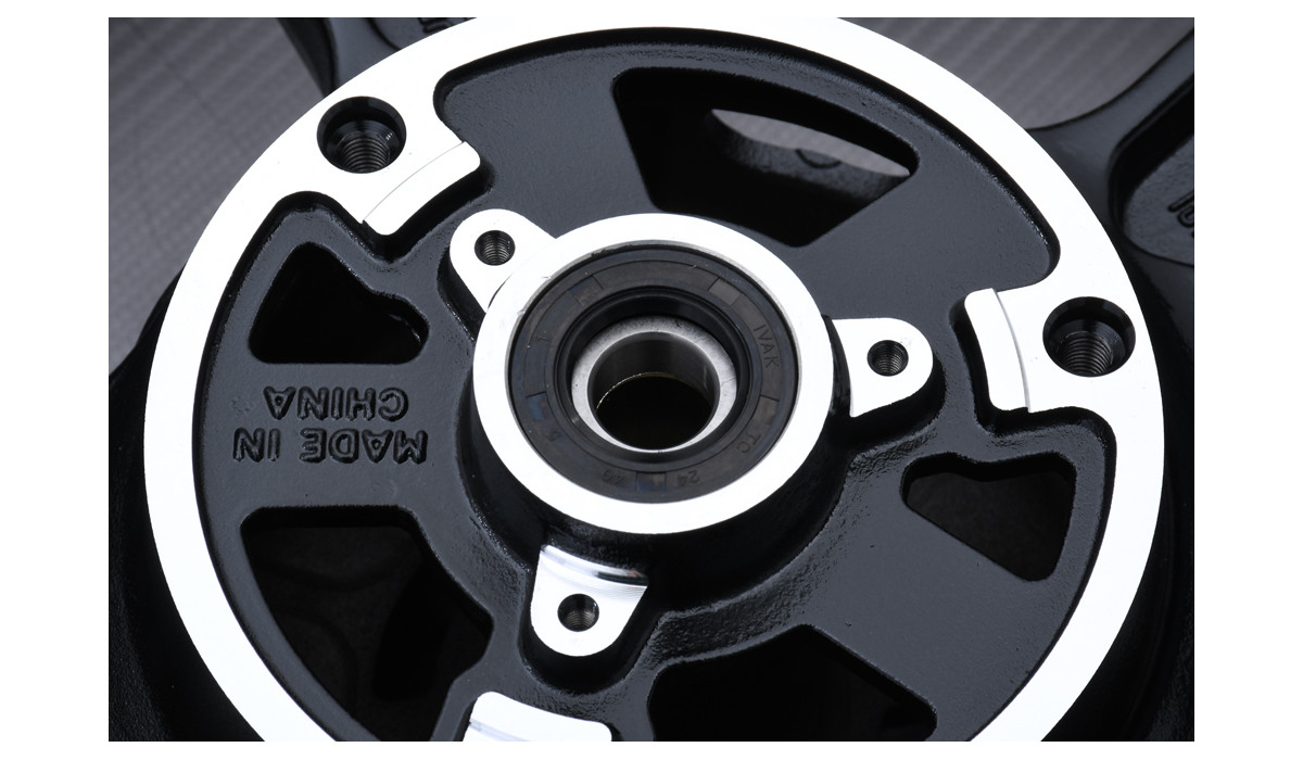 Rear Wheel rim YAMAHA YZF R3 / MT03 320 2025 - X