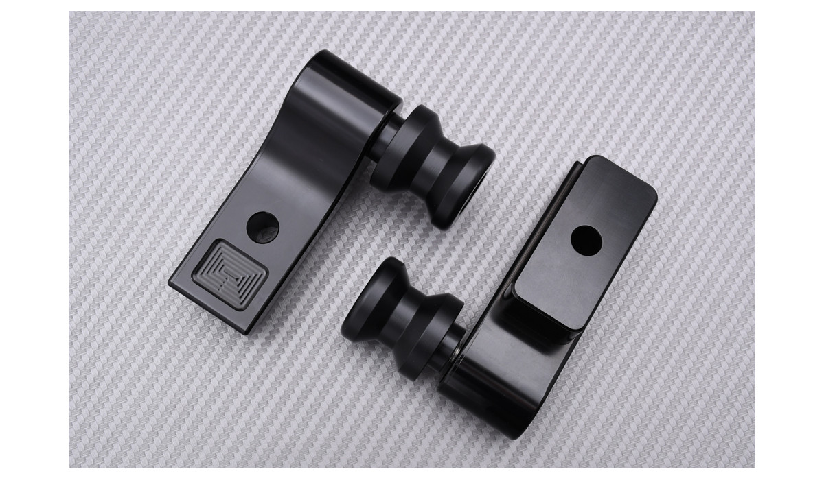 Specific swingarm spool brackets KAWASAKI Z500 / NINJA 500 R ...